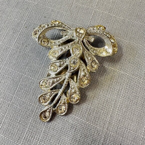 Jewelry | Vintage Art Nouveau Rhinestone Dress Clip With Leaf Spray ...